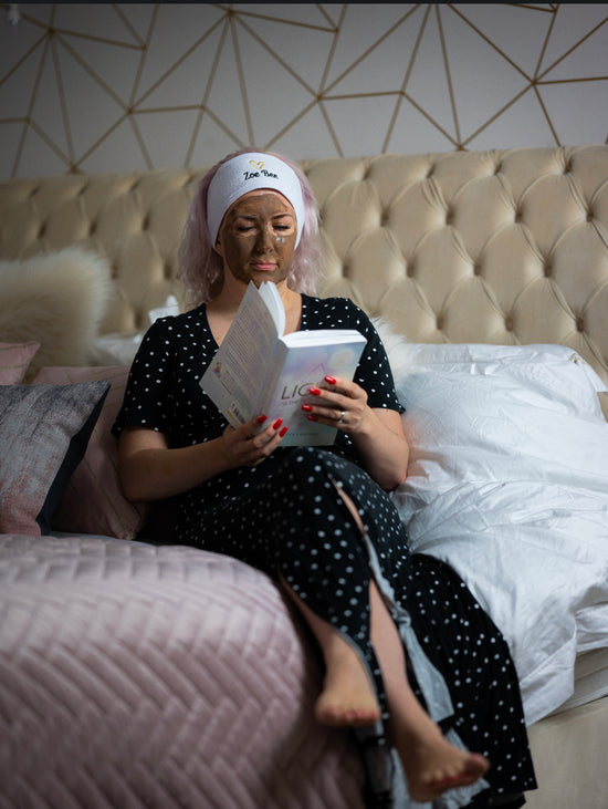 Who is Zoe Bee? – Zoe Bee Beauty