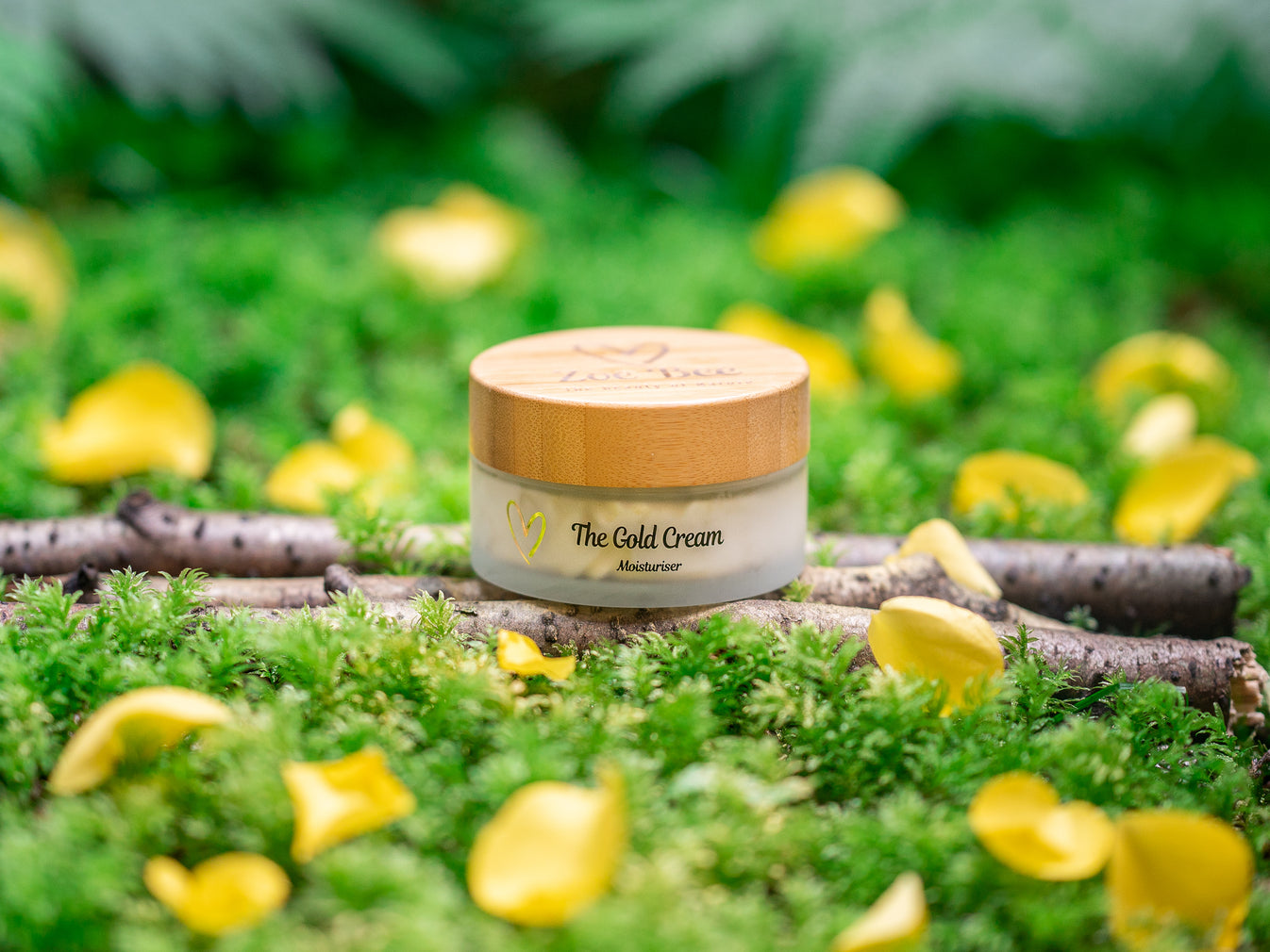 Gold Cream | Skincare Cream Containing 24k Gold Leaf To Brighten Skin ...